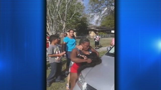 2 moms fist fight outside Orange County elementary school | WFTV