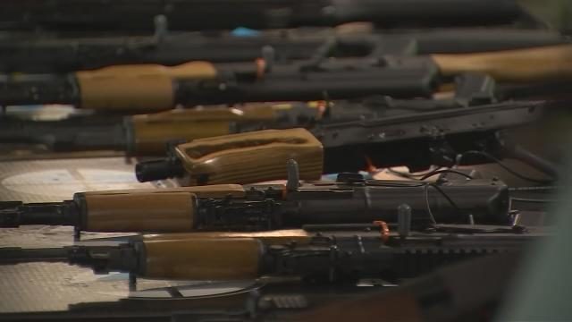 Orlando gun show buyers now subject to background checks, waiting ...