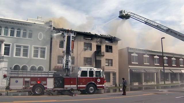 50 displaced after massive fire at Daytona Beach hotel | WFTV