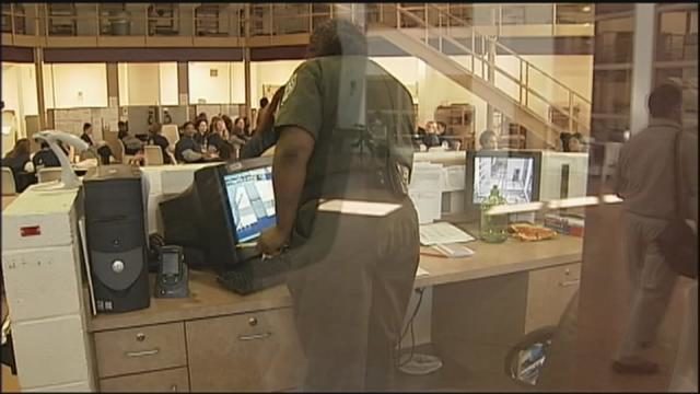 Report shows inmate allegedly traded favors with officers inside Orange ...